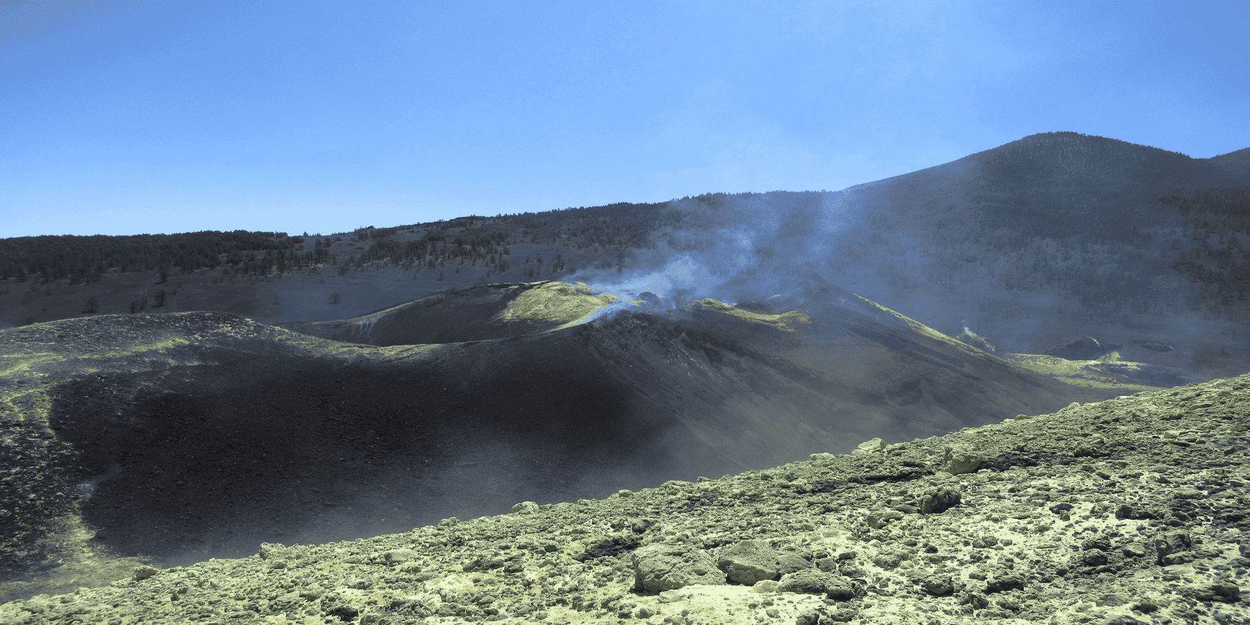 The ephemeral fumarolic mineralization of the 2021 Tajogaite volcanic ...